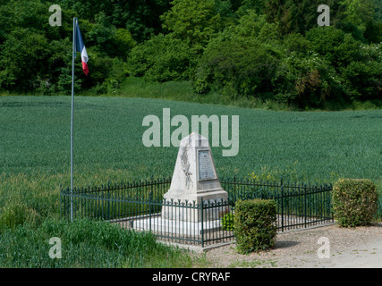 Memorial to French WW1 soldiers chosen by lot and executed by firing ...