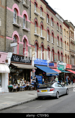 Shops in Elgin Avenue, Maida Vale, London, UK Stock Photo - Alamy
