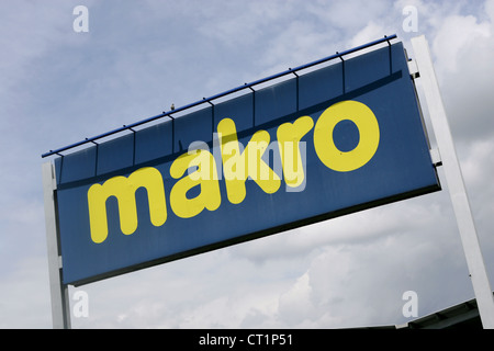 makro - wholesale store in birmingham uk Stock Photo - Alamy