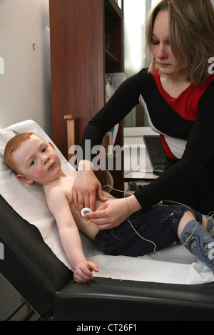 CHILD WITH ECG HOLTER Stock Photo - Alamy