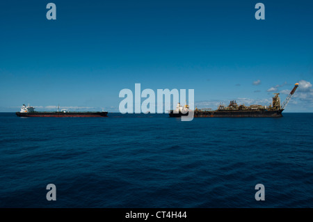 Oil rig FPSO P35 from Petrobras brazilian oil company with tanker ...