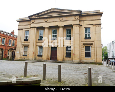 Manchester and Salford Magistrates Court in Crown Square off Deansgate ...