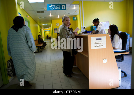 HOSPITAL RECEPTION AREA Stock Photo - Alamy