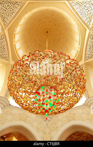 Dubai UAE Mosque Interior Lamp Stock Photo - Alamy