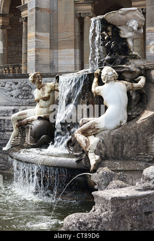 Statue in the gounds of Hever Castle Stock Photo - Alamy