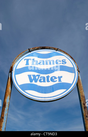 Thames Water Logo Stock Photo - Alamy