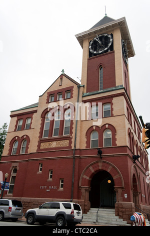 New Bern, North Carolina City Hall building. Tower Clock Stock Photo ...