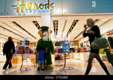 Harrods Duty Free Store, Terminal 4 departure lounge, Heathrow Airport ...