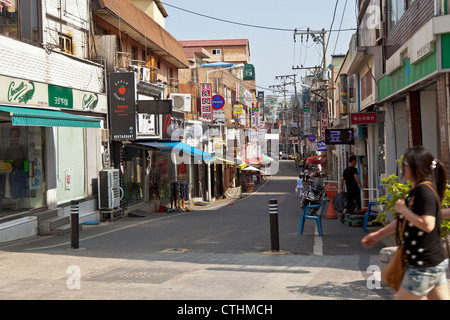 Shinjang shopping district Stock Photo - Alamy