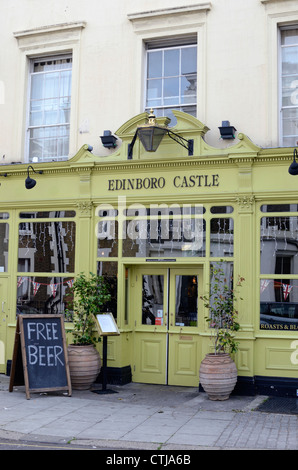 Edinboro Castle public house, Camden, London, England Stock Photo - Alamy