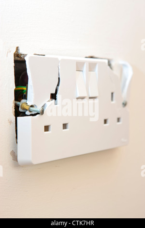 Broken electric socket Stock Photo - Alamy