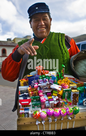 Man selling sweets on the streets of Trinidad, Sancti Spiritus, Cuba ...