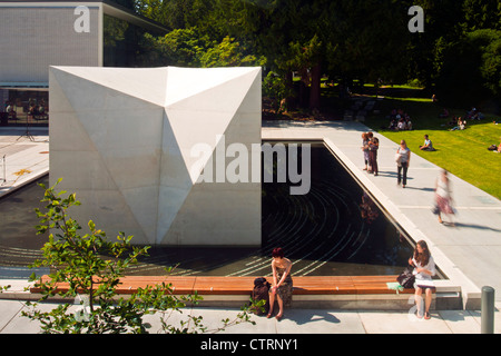 The Pavilion’S 50 Ft Span Consists Of A 7 In Thick Concrete Slab That ...