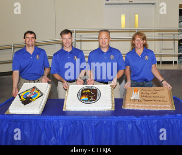 STS-135 crew members, including Chris Ferguson, Doug Hurley, and Rex ...