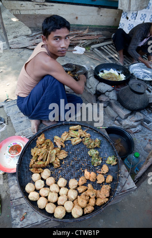 Myanmar Bagan snacks Stock Photo - Alamy