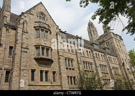 Yale University Campus Gothic Limestone Building Stock Photo - Alamy