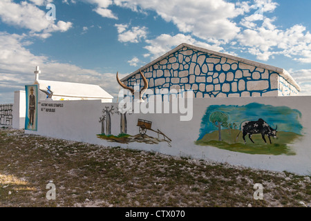 Traditional tomb in southern Madagascar Stock Photo - Alamy