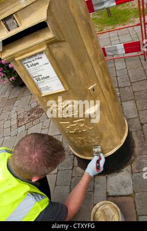 Post Box Being Painted Gold In Hamble Hampshire to celebrate Dani King ...