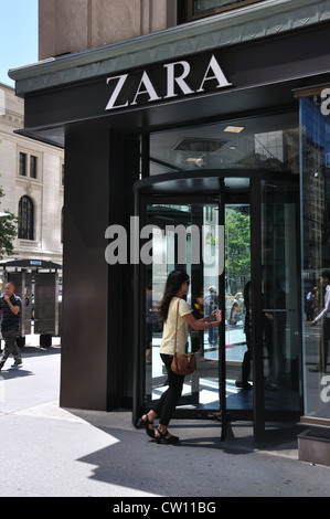Zara designer fashion store, New York, USA Stock Photo - Alamy