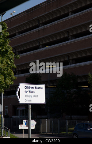 University Hospital of Wales, Heath Hospital - Sign for no smoking on ...