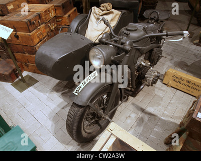 The Zundapp KS 750 is a German military motorcycle used during World ...