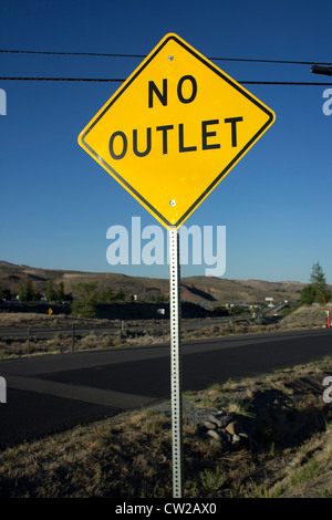 no outlet yellow road hazard sign Stock Photo - Alamy