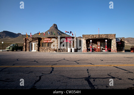 The restored Cool Springs gas station along Route 66 in western Arizona ...