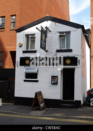 The Rising Sun pub in the city centre of Manchester UK Stock Photo - Alamy