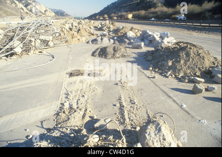 Freeway damage after Northridge earthquake in 1994 Stock Photo - Alamy