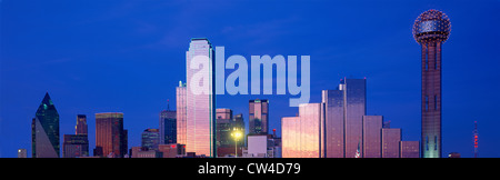 Panoramic View of Dallas TX skyline at night with Reunion Tower Stock ...