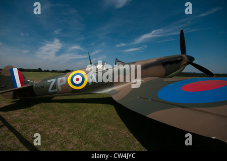 P7370 ZPA Supermarine Spitfire Stock Photo - Alamy