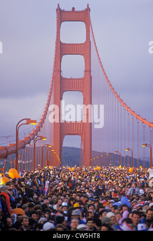 800 000 people cross the Golden Gate Bridge on the bridges 50th ...
