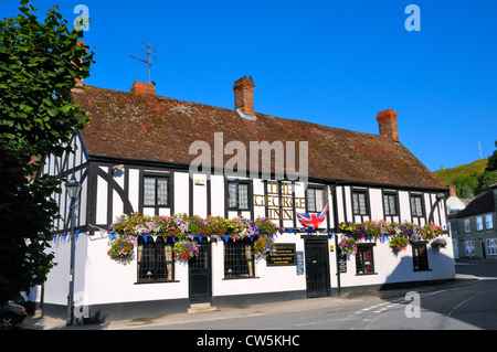 The George Inn Traditional English pub, the only surviving galleried ...