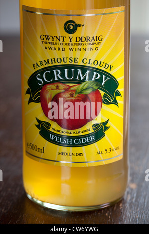 Farmhouse Cloudy Scrumpy Welsh Cider Stock Photo - Alamy