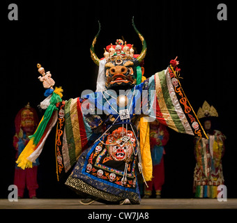TIBETAN YAK DANCE during TIBET NIGHT at a DALAI LAMA teaching in ...