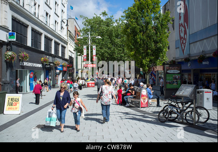 Summer Shoppers Queen Street Cardiff South Wales UK Stock Photo - Alamy