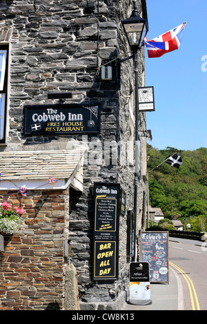 Cobweb Inn at Boscastle, Cornwall, UK Stock Photo - Alamy