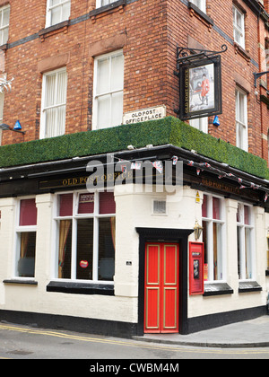 The Old Post Office in Liverpool, prior to development, in 1992 ...