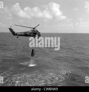 After splashdown recovery of the Freedom 7 space capsule by a U.S ...