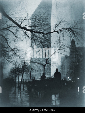 Edward Steichen (1879-1973) The Flatiron signed and dated 'Steichen ...