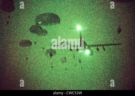 Night vision image of Paratroopers of the 82nd Airborne jumping from C ...