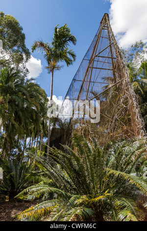 Shadehouse structure at Noosa Botanic Gardens Sunshine Coast ...