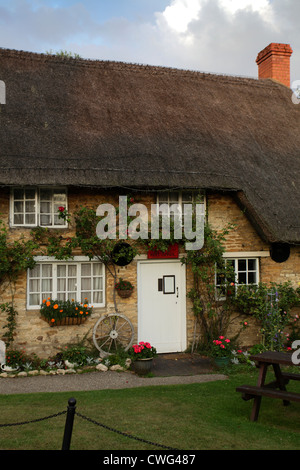 Weekley Post Office, Northamptonshire, England, UK Stock Photo - Alamy