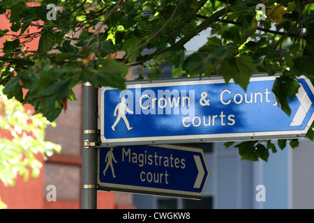 Croydon Magistrates Court Stock Photo - Alamy