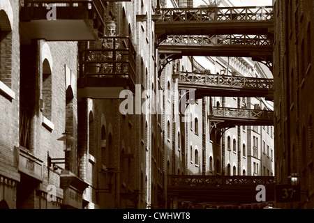 walkways between buildings near Tower Bridge, London Stock Photo - Alamy