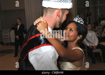 High school prom king and prom queen at a school prom Stock Photo - Alamy