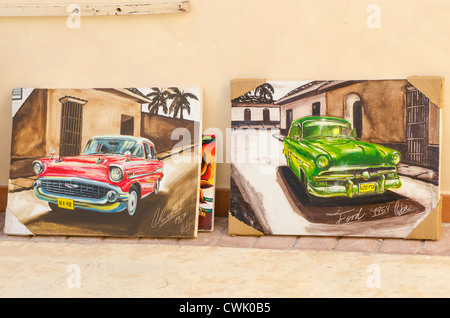 Local cuban crafts, souvenirs and artwork for sale in Old Havana Cuba ...