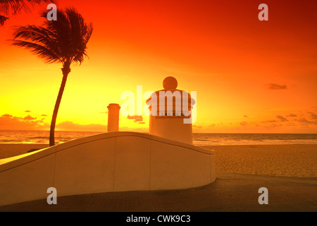 LAS OLAS BOULEVARD BEACH ENTRANCE WAVE WALL PROMENADE FORT LAUDERDALE ...