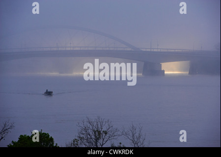 Brisbane River and Merivale Bridge, Brisbane, Queensland, Australia ...