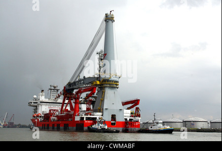 Seven Borealis pipelay and heavy lift vessel seen at sunset Stock Photo ...